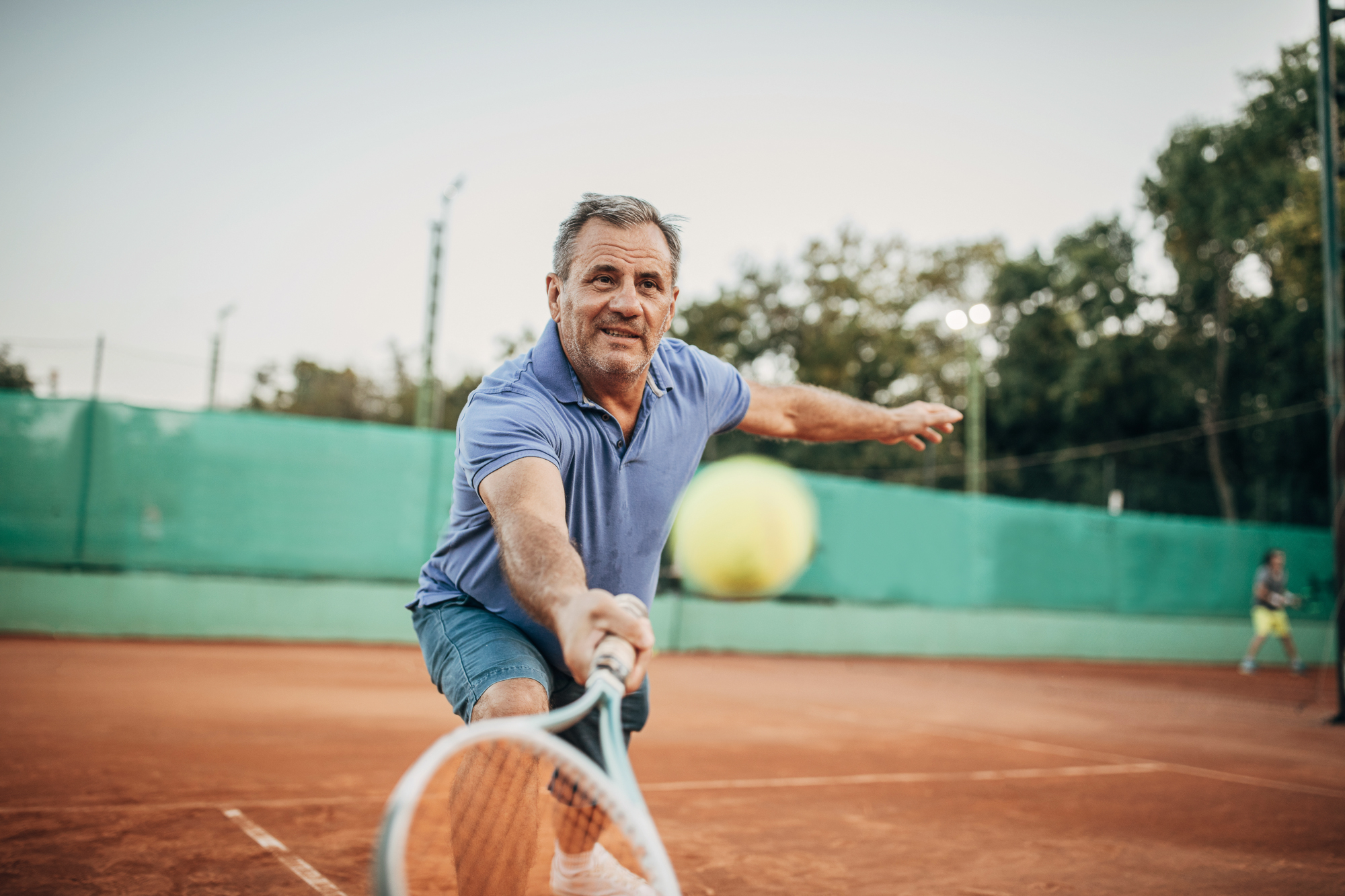 Tennis Elbow: Symptoms, Causes & Treatment Options - Dr. Gray