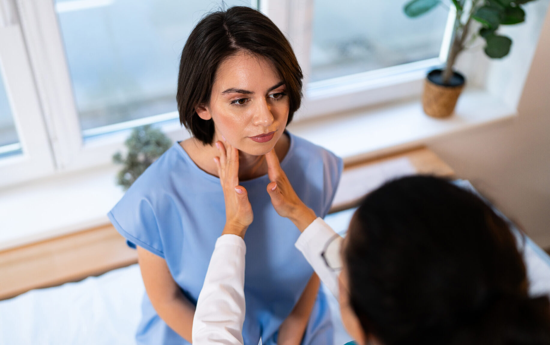 What to Expect During Parathyroid or Thyroid Surgery Recovery
